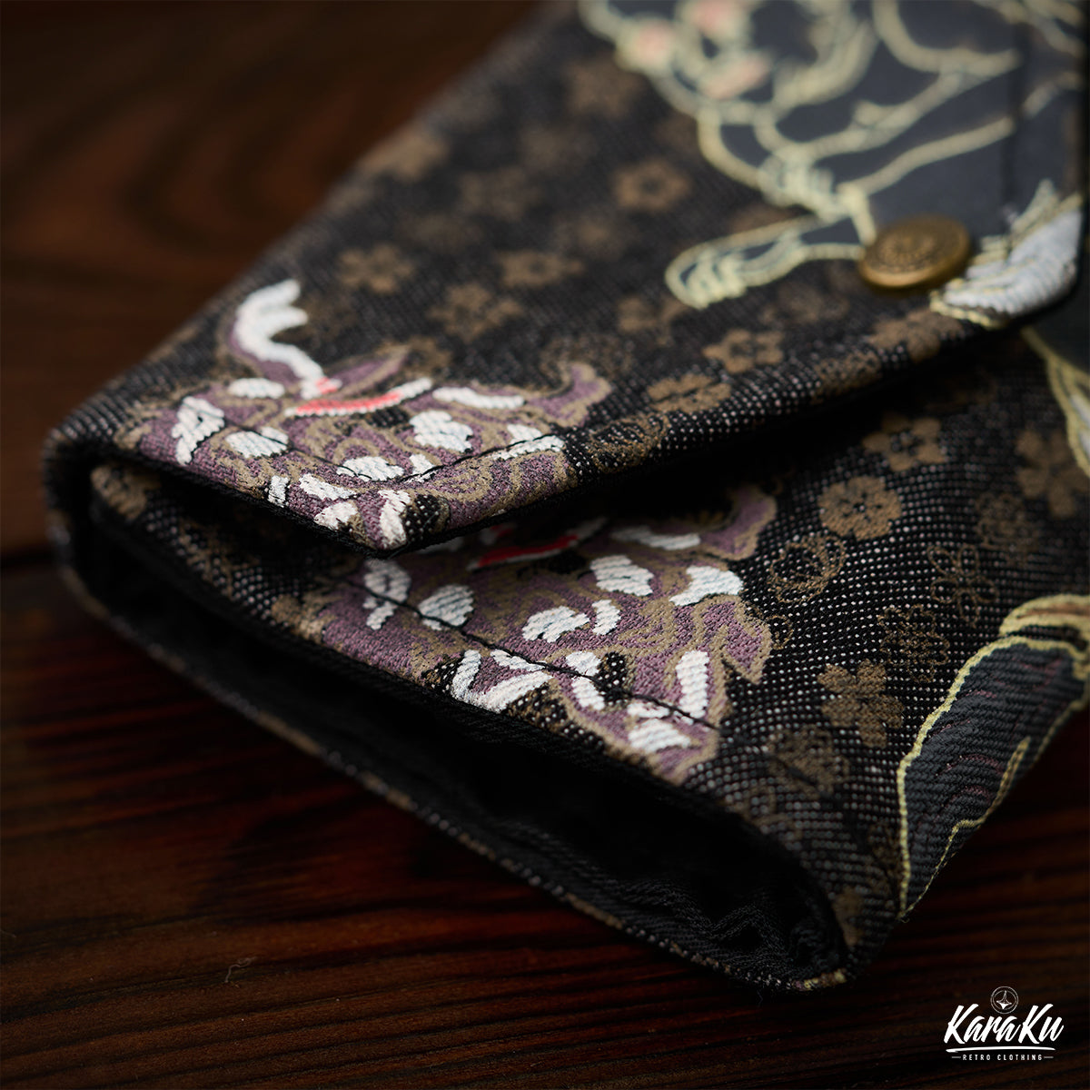 KARAKU – Karaku KR